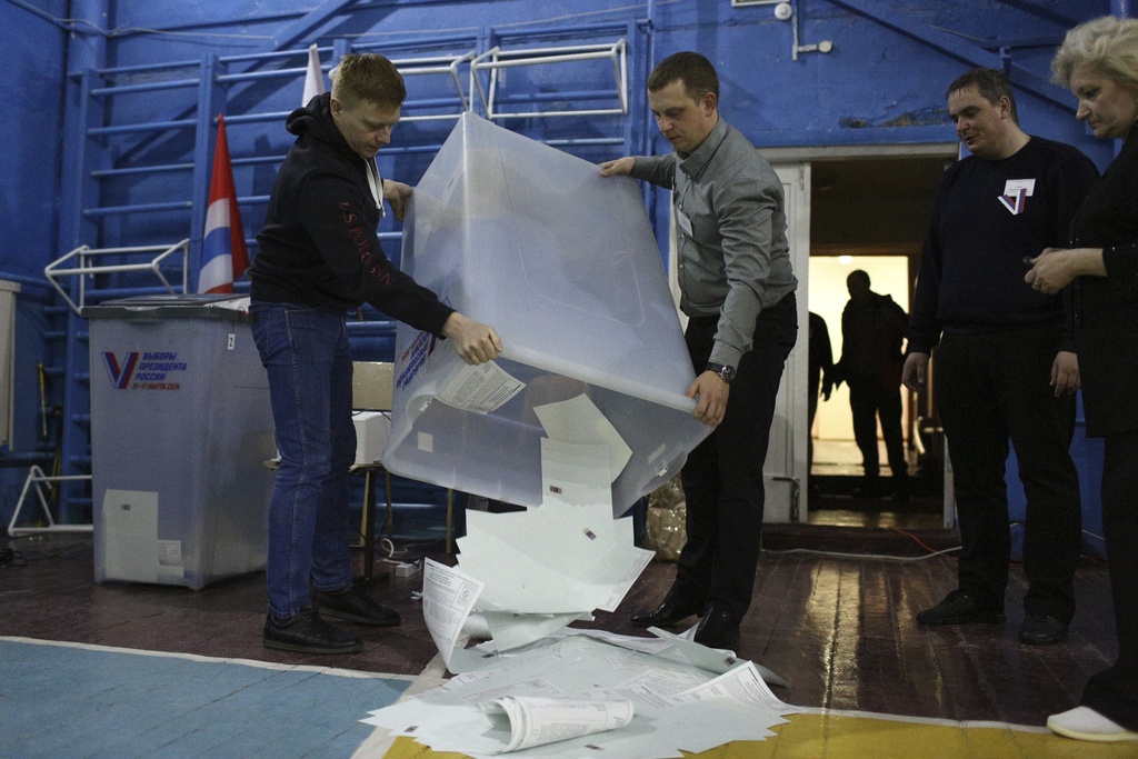 Putin takes election win with 88 percent support: exit poll