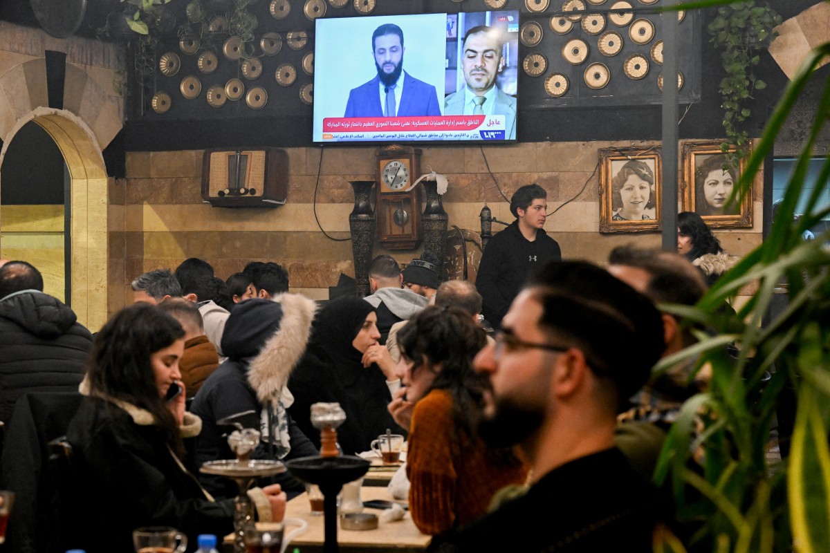 Syrian Transitional Government Issues New Passport Guidelines, Excludes ...